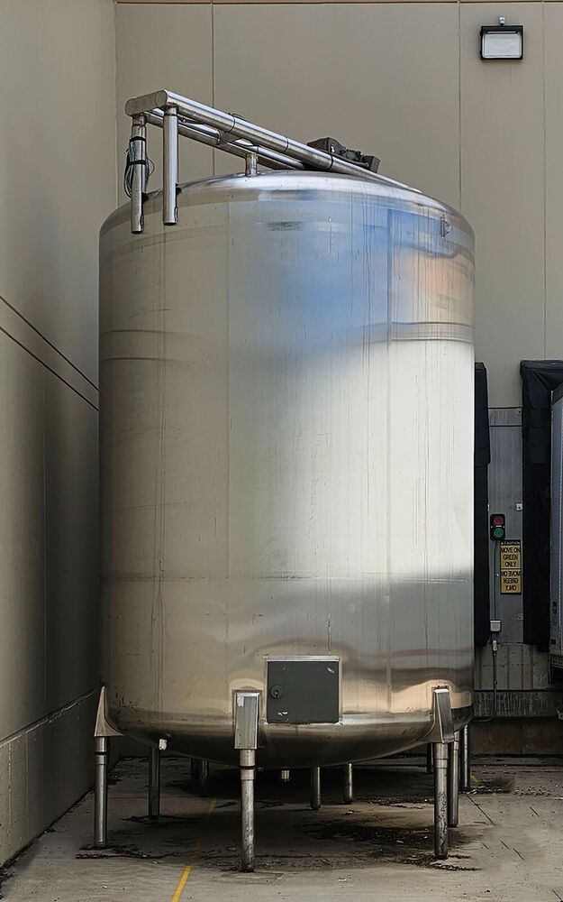 6,000 Gallon Cherry-Burrell Stainless Steel Mixing/Storage Tank w/3HP ...